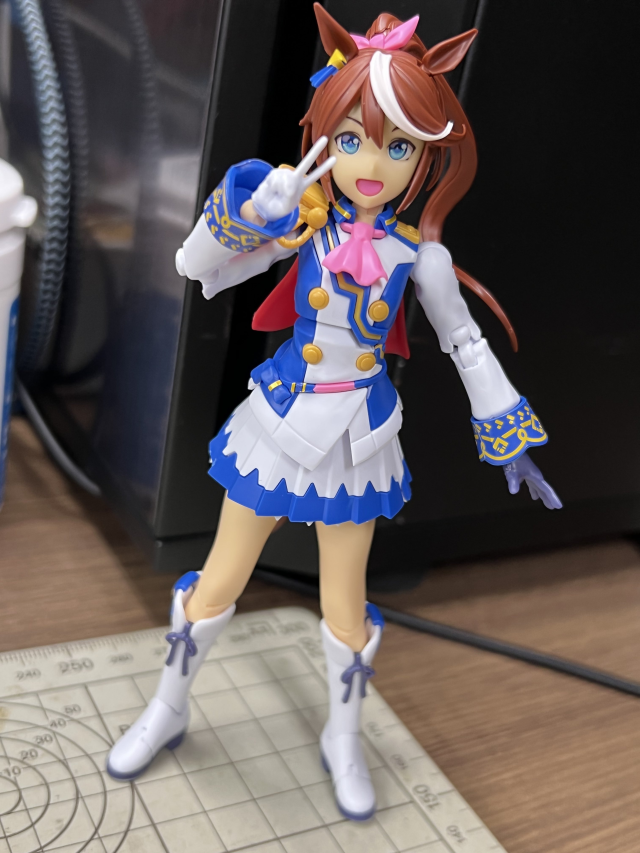 「我就是钢弹！」 推主发现「FRS 东海帝王」配色与钢普拉太相似于是就将两者合体了！？-HotACG